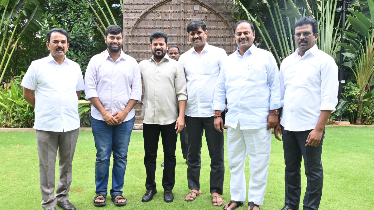 BRS MLA : సీఎం రేవంత్ రెడ్డి ఇంటికి బీఆర్ఎస్ ఎమ్మెల్యే - Rtvlive.com